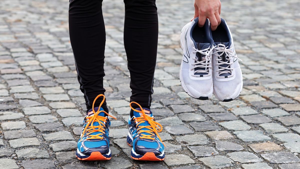 How Long Do Running Shoes Last? - Healthify Magazine